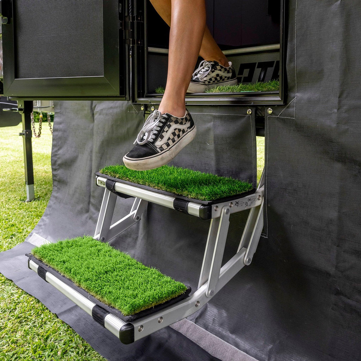XT Mat Green Pull-Out Step | Affordable Camping Mats
